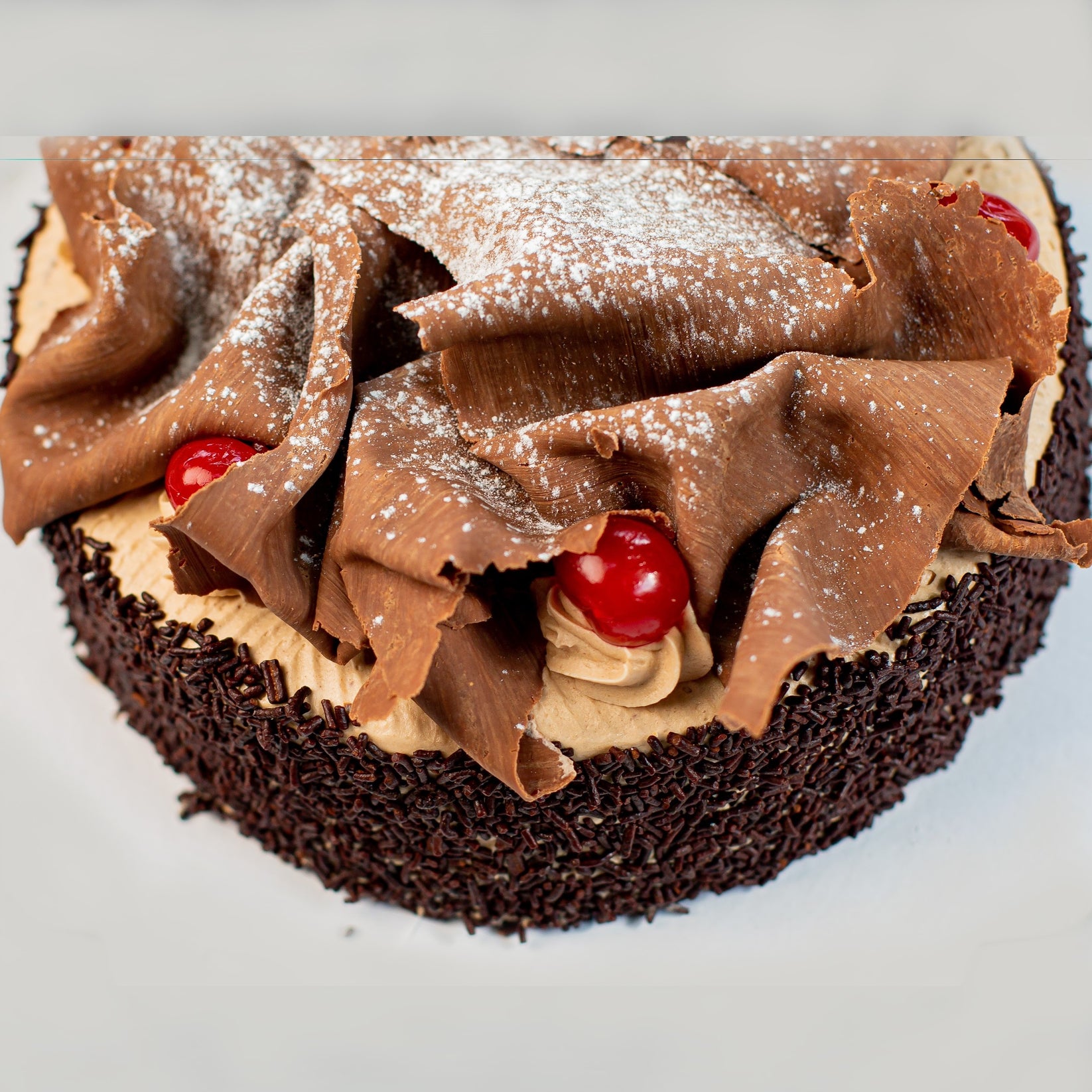 TORTA SELVA NEGRA – Pastelería Danubio - Keresse & Keresse Pastelería y ...